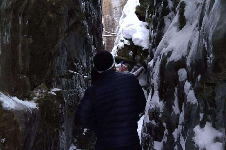 Private Singhampton Caves Snowshoe-Collingwood/Blue Mountain - Comparing Singhampton Caves to Nottawasaga Bluffs