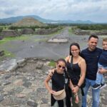 Private tour EN Teotihuacan with Pyramid Ascent and Breakfast - Who Should Consider This Tour?