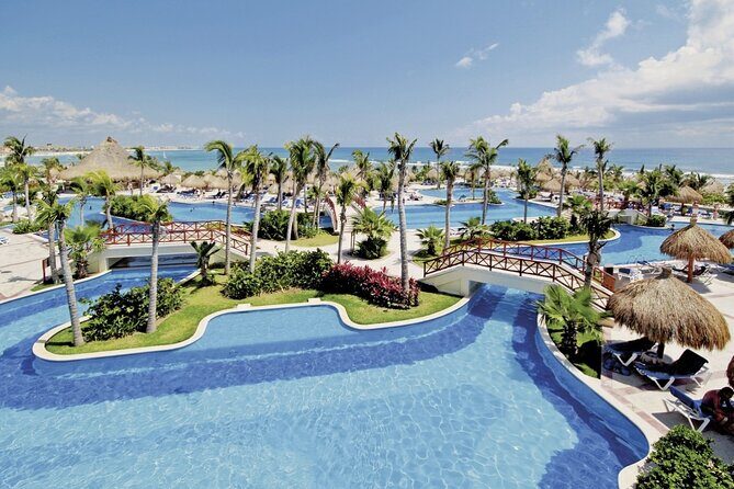 Private Transfer: Akumal to Cancun Airport CUN in SUV - The Itinerary and Experience in Detail