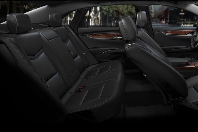 Private Transfer: Calgary Airport to Downtown - How the Booking Works and What to Expect