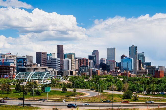 Private Transfer from Denver Airport DEN to Denver in Business Car - Vehicle and Service Quality
