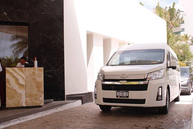 Private transfer to Cancun Airport to Hotel Zone - Real Traveler Insights