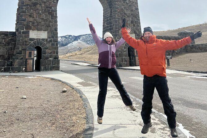 Private Yellowstone Winter Wildlife Safari Guided Tour - Analyzing the Value