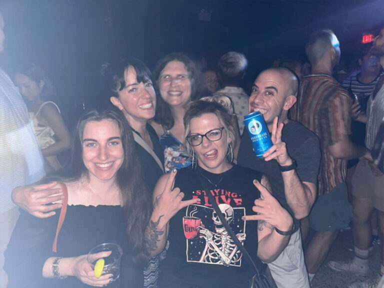 Pub Crawl Toronto - The Itinerary – What to Expect