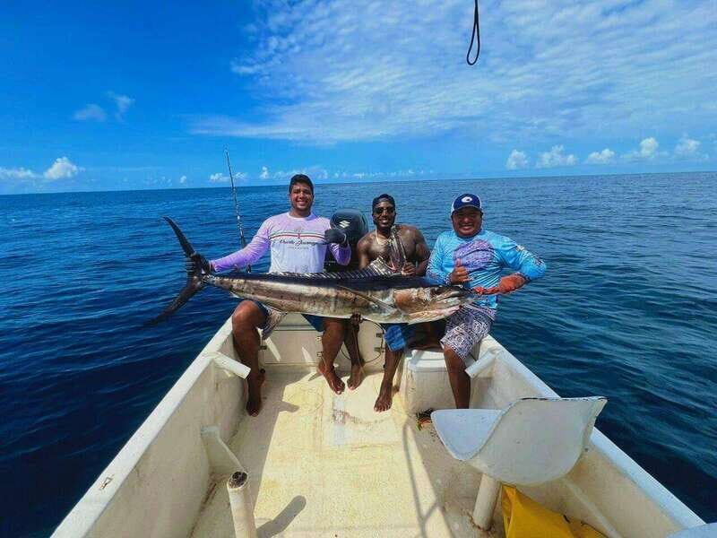 Puerto Escondido: Fishing Boat Trip with Buffet Lunch - What to Expect from This Fishing Trip