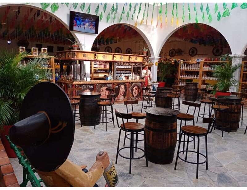 Puerto Morelos: Shopping Tour & Cenote Kin Ha - Tequila Tasting at the Yucatán Factory