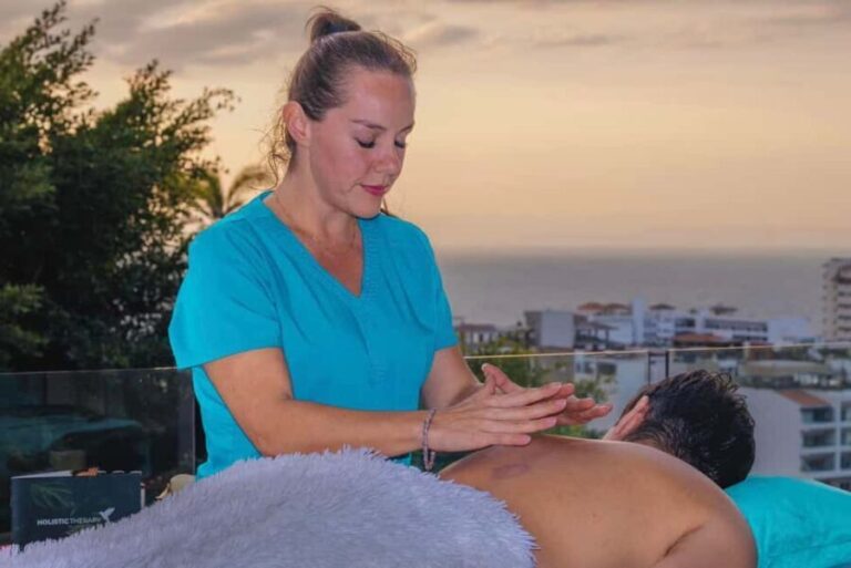 Puerto Vallarta: Holistic Deep Tissue Relaxation - What is the Holistic Deep Tissue Relaxation Experience?