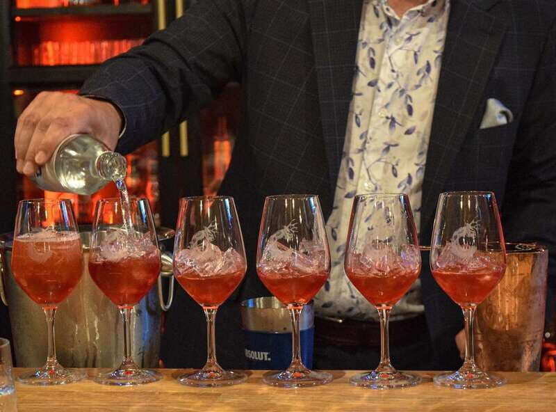 Quebec City: Historical Walking and Tasting Tour - The Guides: Knowledge, Charisma, and Local Flair