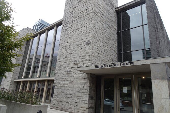 Queen's Park Self Guided Walking Tour - What We Love About The Experience