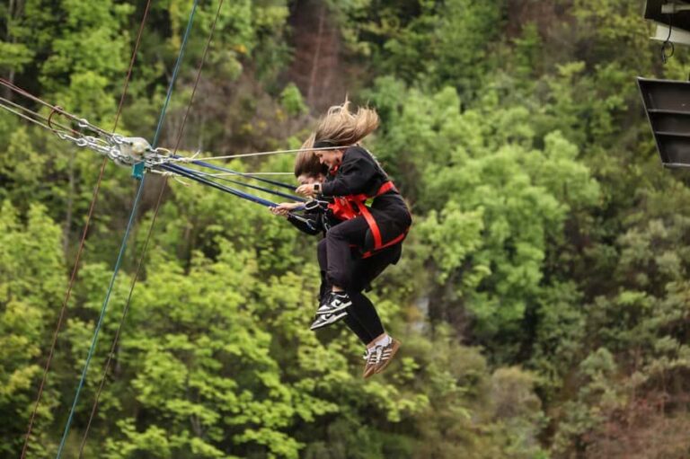 Queenstown: Kawarau Swing! (Solo, Tandem or Triple!) - What is the Kawarau Swing?