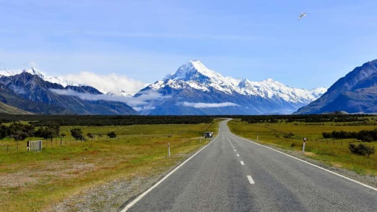 Queenstown: Private 3 Days Trip to Glenorchy Wanaka & Tekapo - Transportation & Group Dynamics