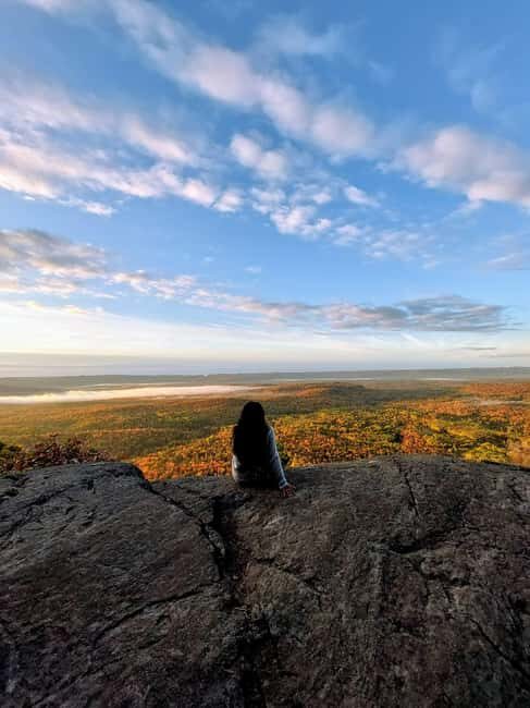 Robertson Cliffs: Where Falcons Fly Guided Hike - The Mountain Terrain and Hiking Experience