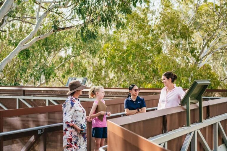 Roma: A Day and Night at The Big Rig - The Evening Show – A Relaxed Yet Educational Atmosphere