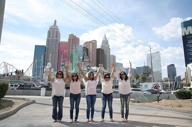 Romantic 2 Hour Photo Tour by Limousine - Who Will Love This Tour?