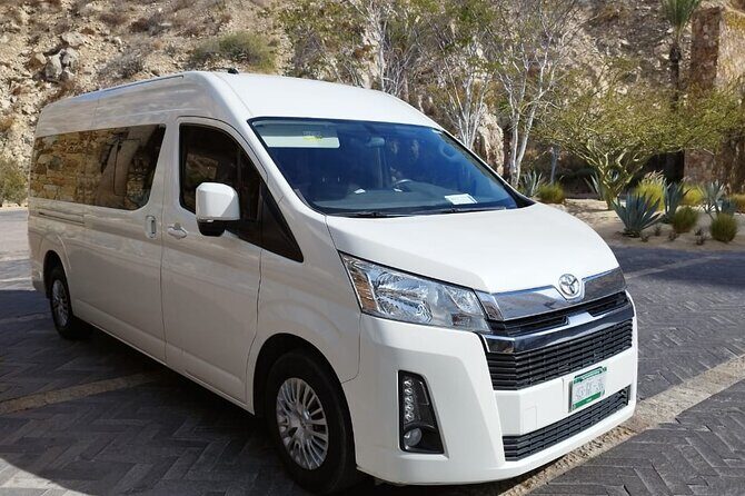 RoundTrip Transfers from LosCabos airport - The Experience on the Road