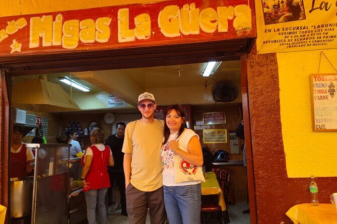 Sabores Bravos de Tepito eats the best food in the neighborhood - What Makes This Tour Stand Out?