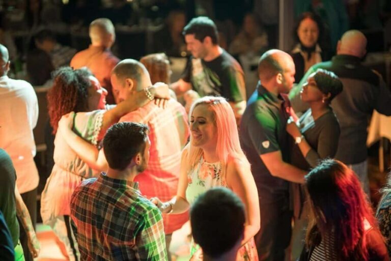 Sacramento: City Cruises Rock The Yacht River Cruise - Who Will Love This Experience?