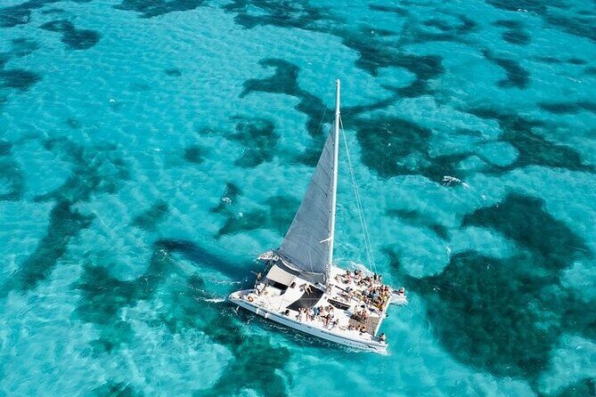 Sail Away Catamaran Day Trip with Snorkeling to Isla Mujeres - What the Reviews Say