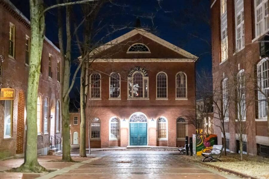 Salem Ghost Tours: Witches & Wicked Whispers - What to Expect on the Tour