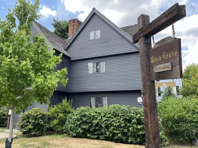 Salem Witch Tour from Boston by Train - The Itinerary: What to Expect