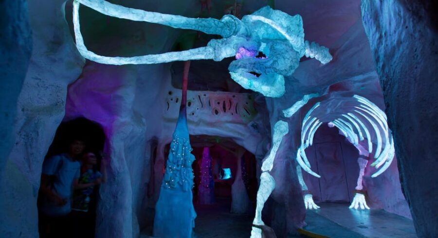 Santa Fe: Meow Wolf The House of Eternal Return Ticket - The Narrative and Themed Rooms