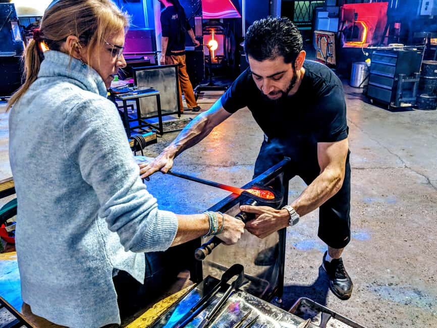 Seattle: Glassblowing Workshop Create Your Own Art - An In-Depth Look at the Glassblowing Experience