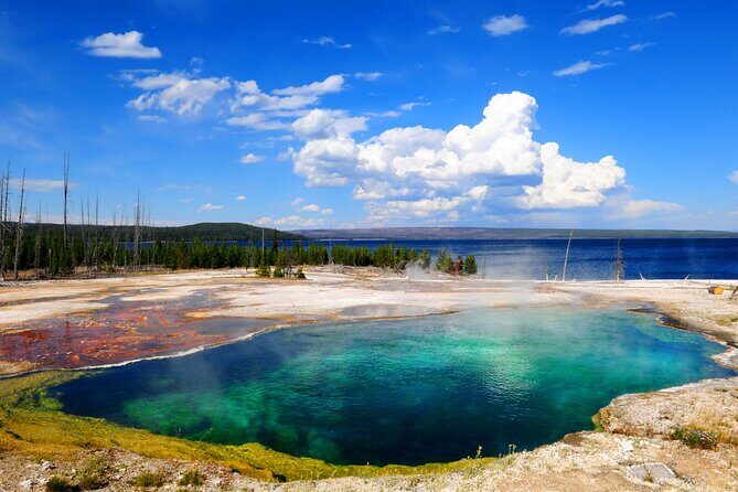 Self-Guided Audio Tour of Yellowstones West Thumb Basin - Exploring Each Stop in Detail
