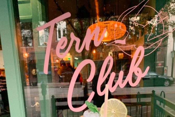 Self-Guided Bar Hunt: Swell Times in Scruffy City - The Starting Point and End