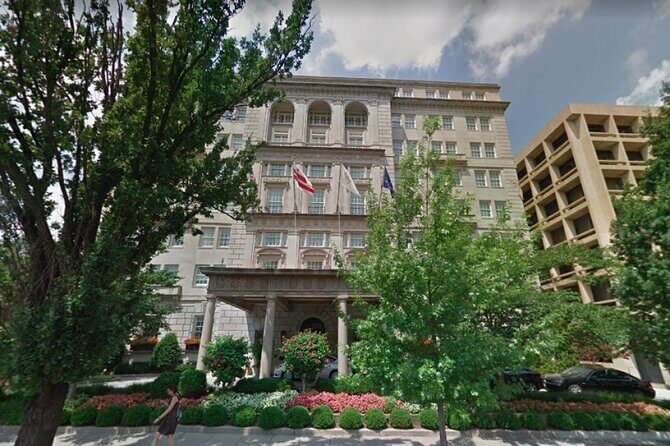 Self-Guided Scavenger Hunt: The Ghost Hunt of Washington D.C. - A Detailed Look at the Ghost Hunt Experience