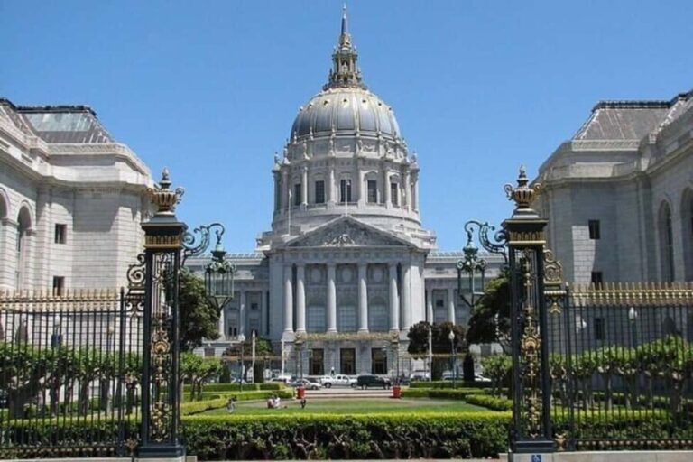 SF: Golden Gate Bridge and Fisherman's Wharf Day Trip - Transportation and Group Size