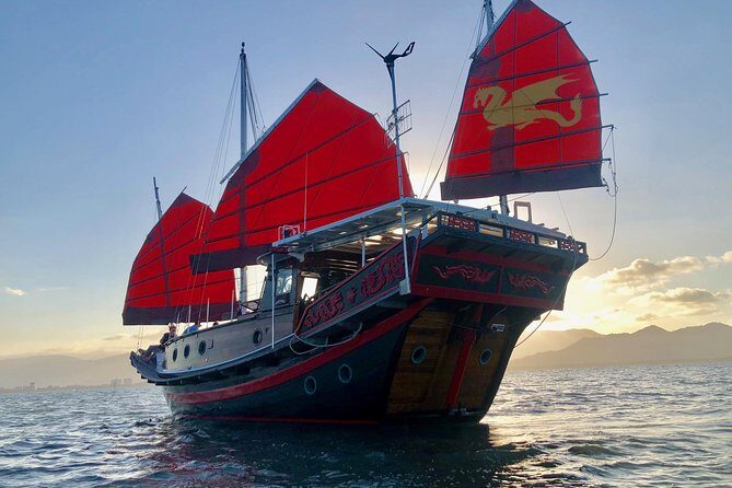 Shaolin Sunset Sail on Authentic Chinese Junk Boat - What Makes This Tour Special?
