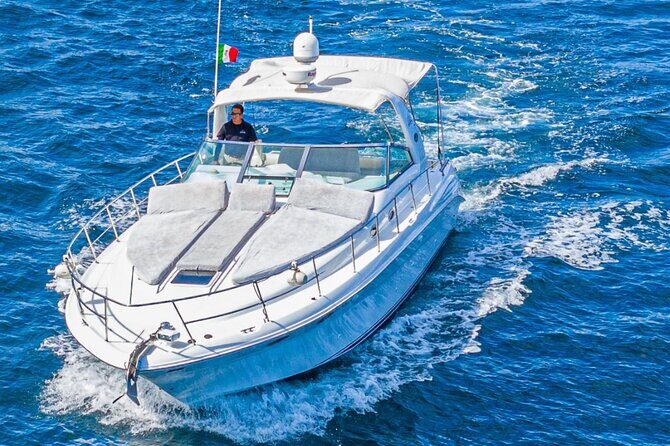 Snorkel or Sunset in La Paz aboard a 42 feet Yacht - Practical Details and Tips