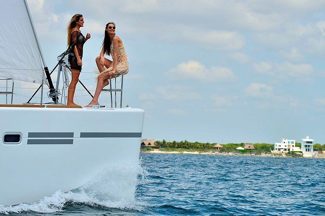 Special offer COMBO 2x1 (Tour to Isla Mujeres and Chichén Itzá ) for 1 price! - What to Expect in Terms of Transportation and Group Size