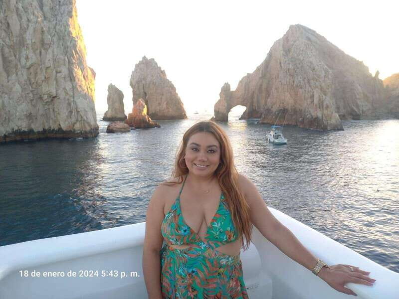 Sunset Dinner Tour - The Cruise Experience: Views, Food, and Entertainment