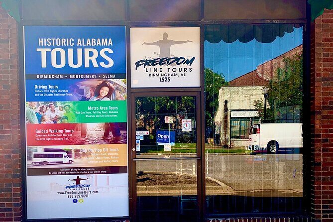 Super City Birmingham Hop On Hop Off Driving App Tour - Navigating the Stops