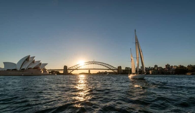 Sydney: Exclusive Sydney Harbour Cruise on a Classic Yacht - An In-Depth Look at the Experience