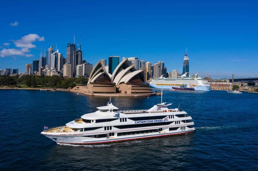 Sydney Harbour Experience 90-minute Sightseeing Cruise - An Overview of the Sydney Harbour Cruise Experience