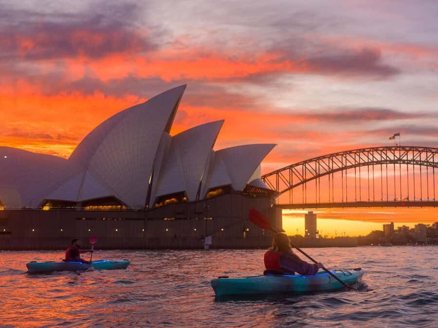 Sydney: Harbour Sunrise Kayak Tour - The Experience of Watching the Sunrise