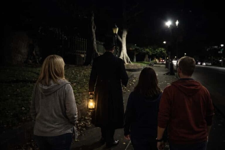 Sydney: Spirits of the Rock and Dark Past Walking Tour - The Experience and Guides