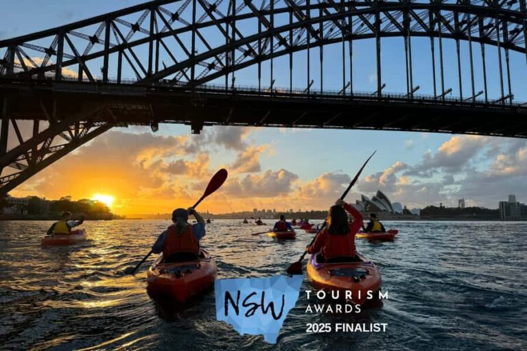 Sydney: Sunrise Kayak, Opera House & Under Harbour Bridge - Photo Opportunities and Sightseeing