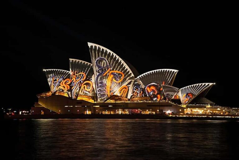 Sydney: VIVID Private Luxury Cruise - Who Should Consider This Experience?