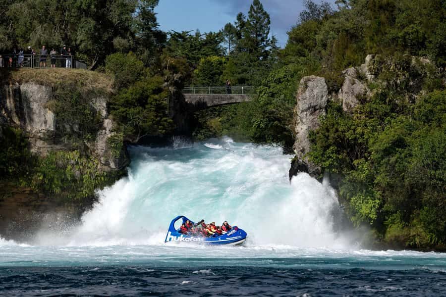 Taup: Huka Falls 30-Minute Jet Boat Experience - What to Expect During the Ride