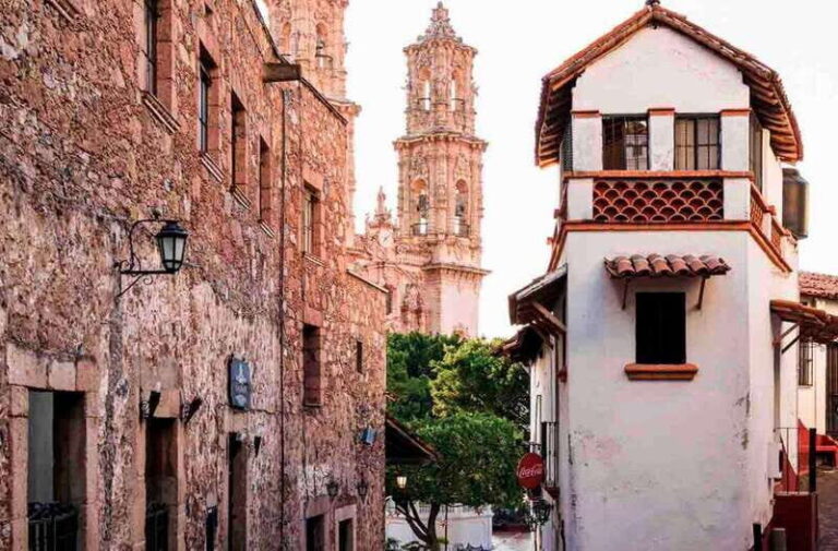 Taxco tour from Mexico City: & Xochicalco Pyramids - A Deep Dive into the Day: What You Can Expect