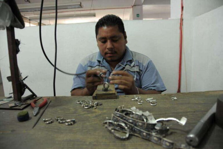 Taxco: Visit a Taxqueña Silversmith's Workshop - Practical Insights: What to Keep in Mind
