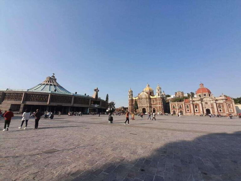 Teotihuacan & Basilica of Guadalupe: Private Tour with Lunch - Visiting the Basilica of Guadalupe: A Spiritual and Cultural Landmark