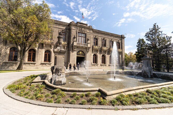 The Castle of Chapultepec Semi Private Walking Tour - The Benefits of a Guided Walking Tour