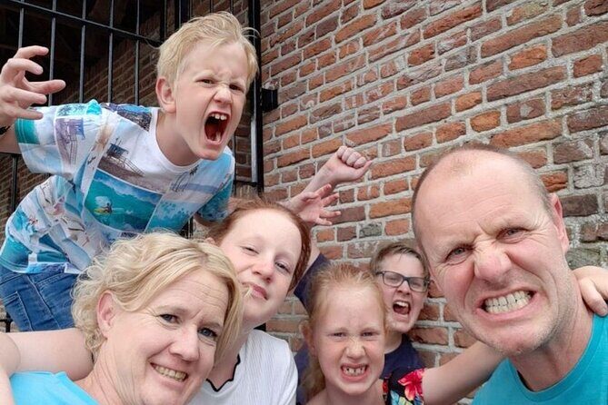 The Hunt, an exciting cat and mouse game in Burlington - How the Experience Unfolds