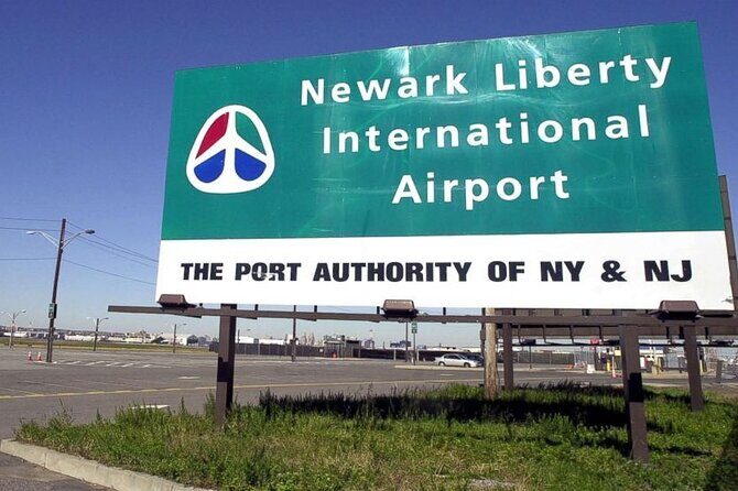 Times Square NYC to EWR Newark International Airport - The Trip Itself: What to Expect