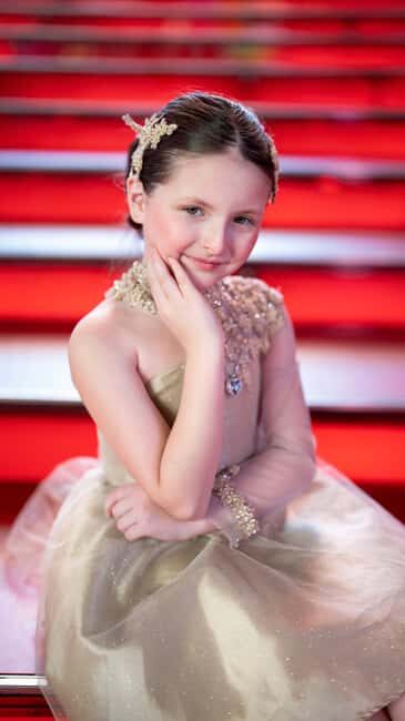 Times Square VIP Photoshoot on the Iconic Red Stairs - The Photos and Video Package