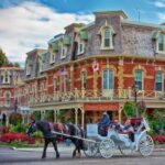 Toronto: Niagara Falls & NOTL Heritage Town Guided Day Tour - The Value and Experience